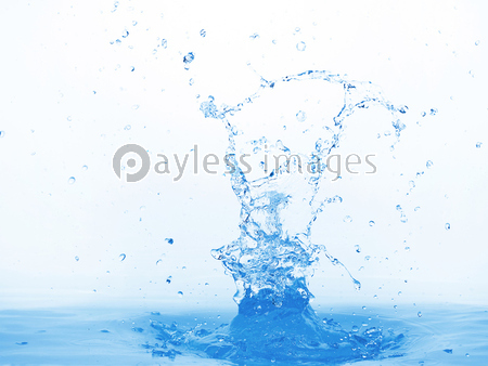 水しぶき - 商用利用可能な写真素材・イラスト素材ならストックフォトの定額制ペイレスイメージズ