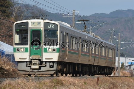 JR奥羽本線719系5000番台 - 商用利用可能な写真素材・イラスト素材ならストックフォトの定額制ペイレスイメージズ